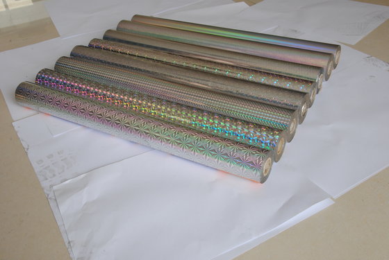 China Tobacco Scutcheon Holographic Stamping Foil PET Film 15 Micron Thick supplier
